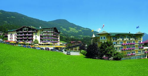 Compare all Hotels in Fügen | cozycozy