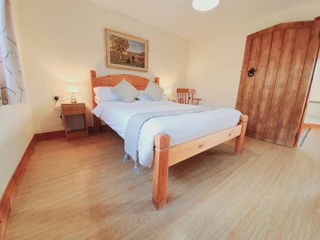 Spacious Rural Cottage With Private Hot Tub In Dorset - Dorset