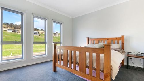 Time Away - 50 Turnberry Drive - Normanville