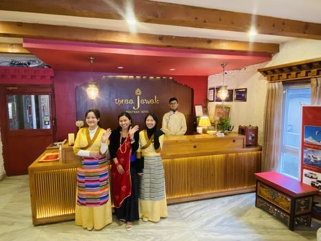 Three Jewels Boutique Hotel - Uttar Pradesh