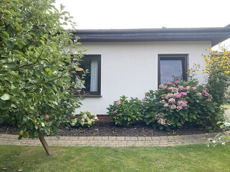 Kleines Ferienhaus In Zentraler Lage Nur Wenige Schritte Zum Strand - Wustrow