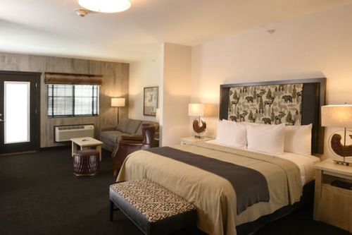 Unique stays in Tulsa, OK by cozycozy.com