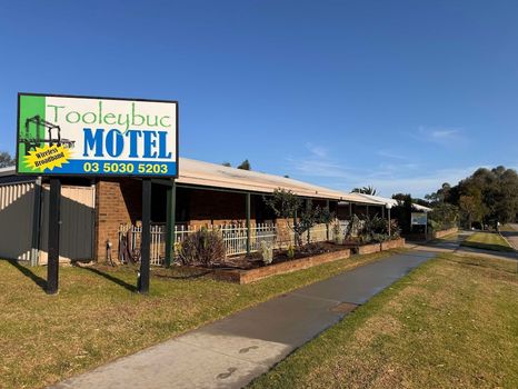 Tooleybuc Motel - 