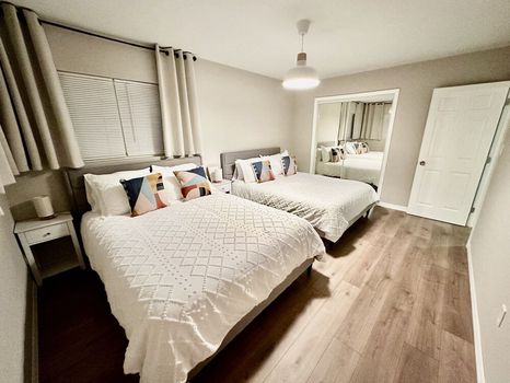 Siesta Beach Getaway - Minutes To Beach, Shops, Dining - Sarasota