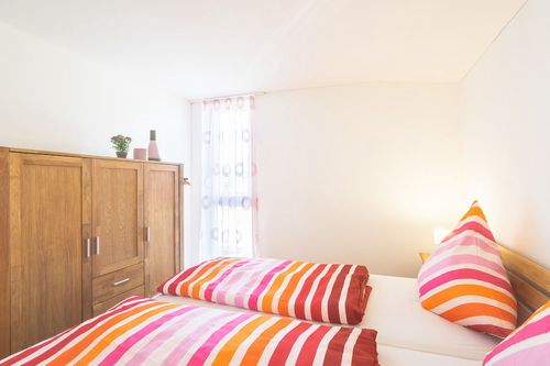 Alpen-hostel Abendsonne 1, Buxacher Straße 23 Mit Motorradvermietung - Memmingen