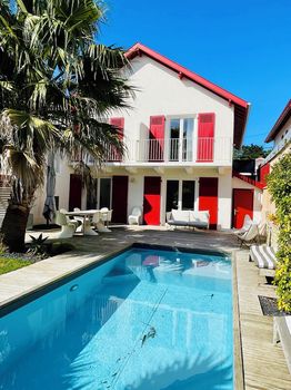 Maison De Ville Saint Charles Golf Biarritz Avec Piscine - Biarritz