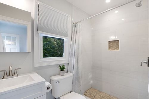 Charming 2-bedroom Cottage Just Steps Away From Private Beach! - Friendship Drive, NY