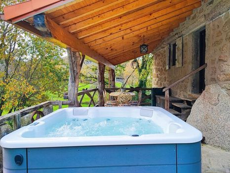 Curveirinha | Country House| Jacuzzi | National Park Gerês - Portugal
