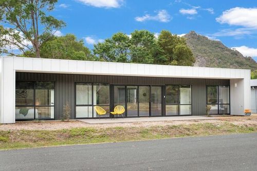 Kangaroo Rest - Halls Gap