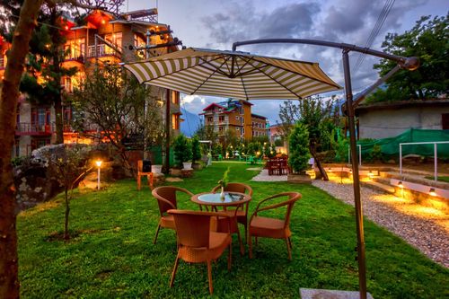 Montana Blues Resort By Snow City - Manali