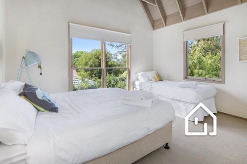 Rye Cabin Rentals at the Best Price | cozycozy