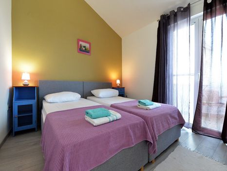 Apartments Helena - One Bedroom Apartment With Balcony And Sea View - Pirovac