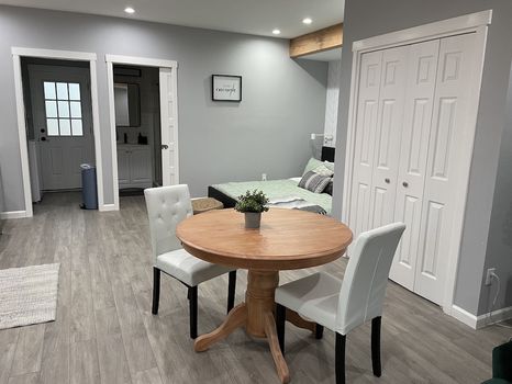 Modern Downtown Studio - Fullyrenovated 1bed/1bath - Woodlawn - Portland