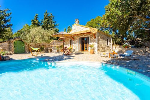 Villa Nionios - One Bedroom Villa, Sleeps 3 - Paxi