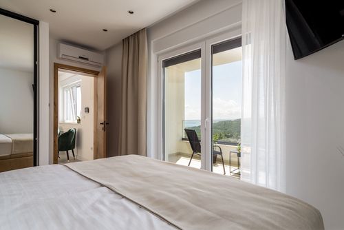 Neu! Villa Top Hill Mit Beheiztem Pool, 5 Schlafzimmern Mit Bad,einem Medienraum - Dugi Rat