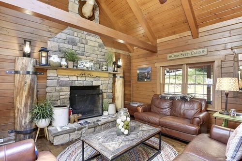 Explore cabin experience near Seneca Rocks, WV on cozycozy.com