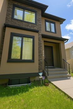 *Rare Find* Luxury Inner City Home - Calgary