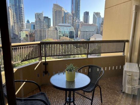 Top Floor Sydney Hyde Park With Balcony & Views - Sydney
