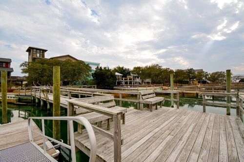 "Ellington Rrr" Soundfront Home With Deep Water Dock - Topsail Beach, NC