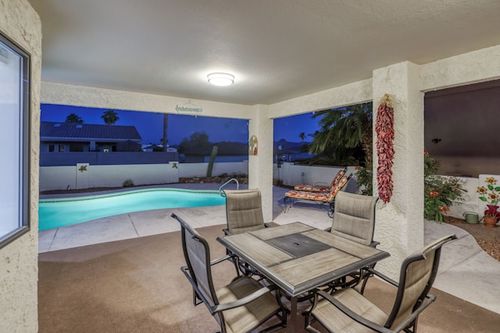 Sunrise Lake Escape. 5 Minutes From The Lake! Family & Pet Friendly - Lake Havasu City, AZ