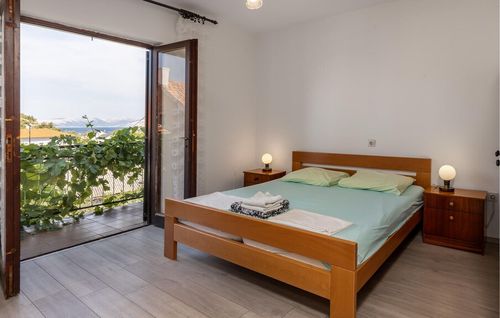 4 Bedroom Awesome Apartment In Sveti Juraj - Senj