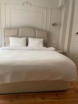 Balat Tarih Dokulu Pink Home 2 - Istanbul