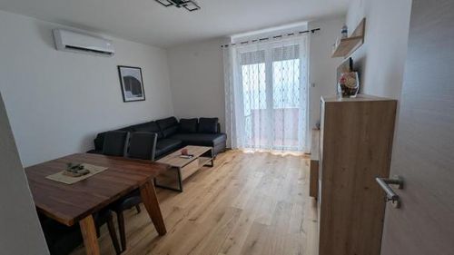 Apartment Niki - Senj