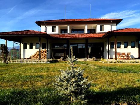 Guest House Hasiendata - Pavel Banya