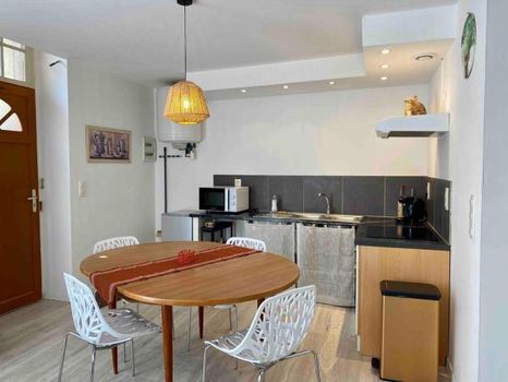 Accueillant Petit T2 Cœur De Centre Ville - Lézignan-Corbières