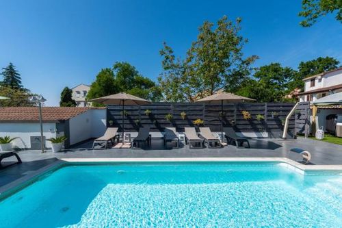 Apartment In Porec With Terrace, Air Conditioning, Wifi, Washing Machine (4928-4) - Novigrad