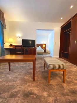 Hotel Kaiserhof Deluxe - Stockelsdorf