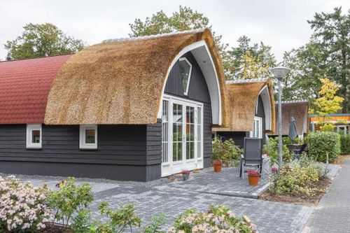 Nice Chalet With Dishwasher Surrounded By Forest - Giethoorn