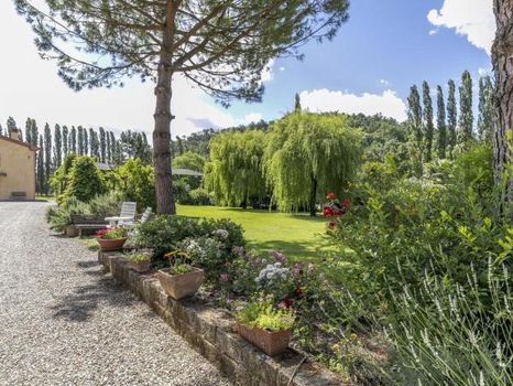Holiday Home In Montopoli Valdarno With Pool - Pontedera