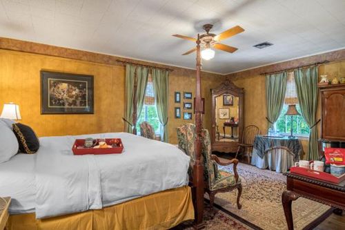 Escape Room - The Stockade Bed & Breakfast - Baton Rouge, LA