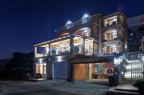 Apartments Lucia Senj - Senj