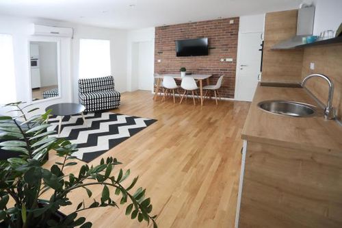 Home Apartmani I Sobe - Osijek