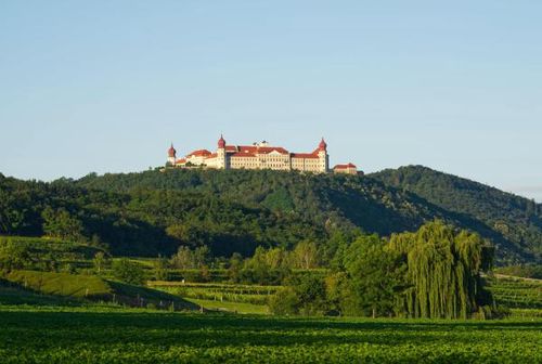 Gästehaus Benediktinerstift Göttweig - Bed & Breakfast Monastery - Krems