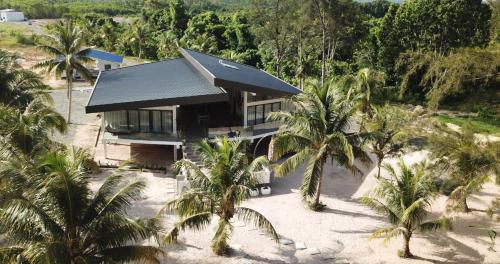 Eagle Bay Retreat Borneo Beach Villas - Kudat
