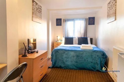 1009 Nottingham Short Term and Weekly Rentals | cozycozy