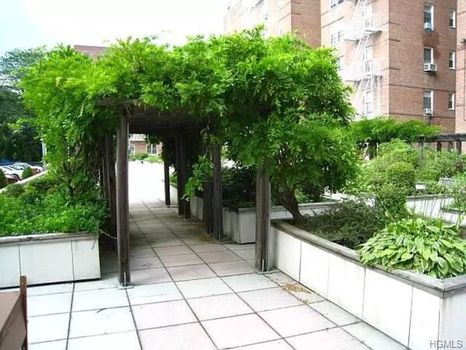 Park of Edgewater - Bronx NY: airbnb, hotels and vacation rentals