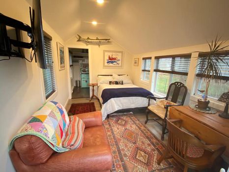 Converse Lake All Lodging & Accommodation | COZYCOZY