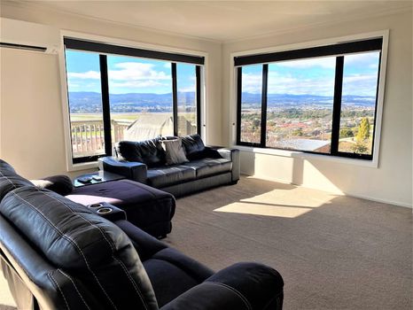 425 Launceston Short Term and Weekly Rentals | cozycozy