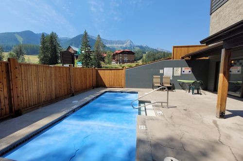 Fernie Apartments and Condos For Rent | cozycozy