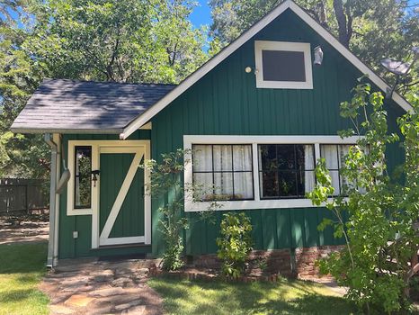 Camp Nelson, CA Cabins at the Best Price | cozycozy