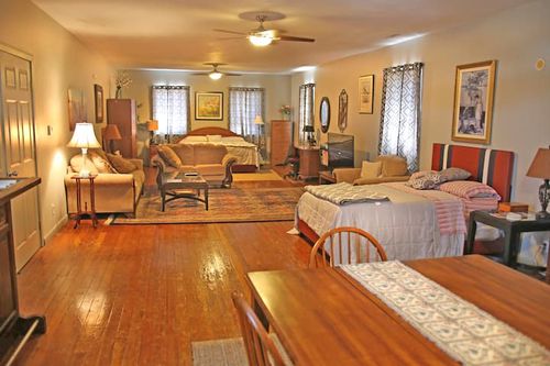 Binder Lake, MO: airbnb, hotels and vacation rentals