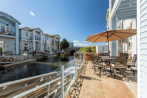 1051 Reno, NV Short Term and Weekly Rentals | cozycozy