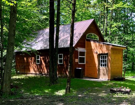 Lake Erie Cabins | Best prices on cozycozy