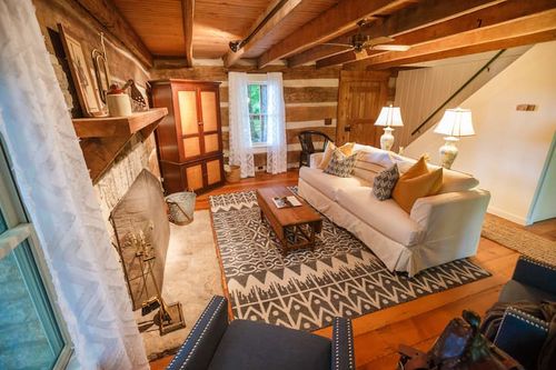 Lexington, KY Cabins | Best prices on cozycozy