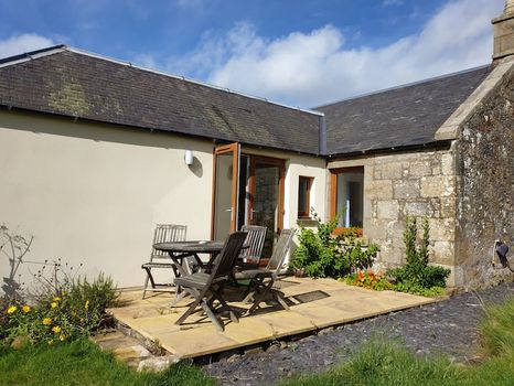 Kinross Cottages at the Best Price | cozycozy