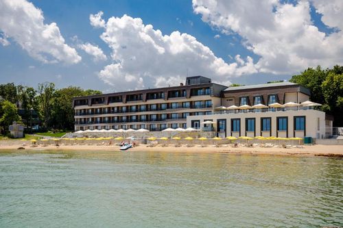 Varna Resorts at the Best Price | cozycozy